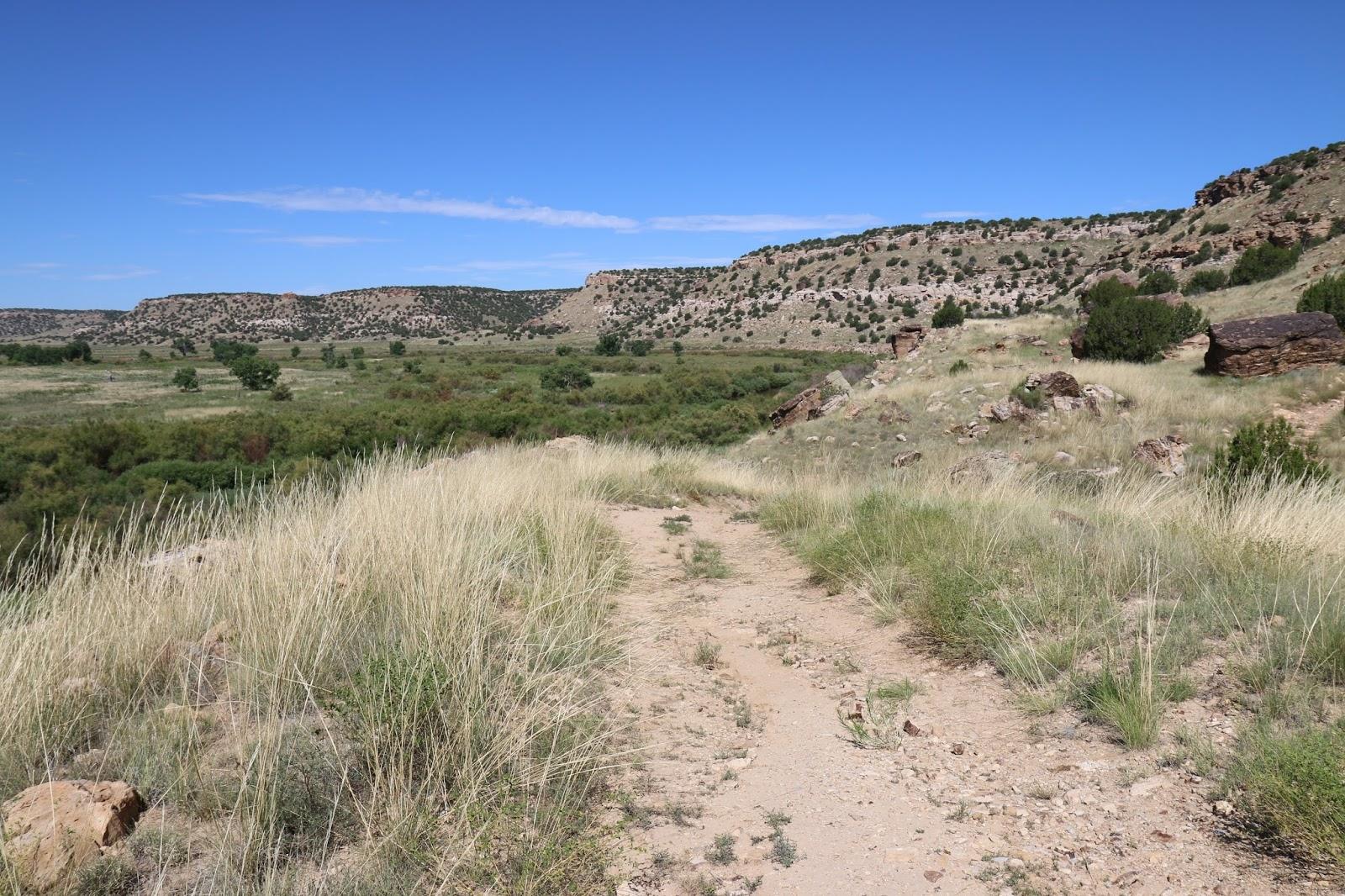 尖桩电线步道（Picket Wire Trail） - 知乎