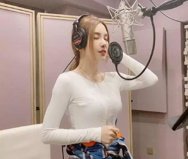 Rita解说LCK春季赛，却因一句话被喷，她们真的懂LOL？ - 知乎