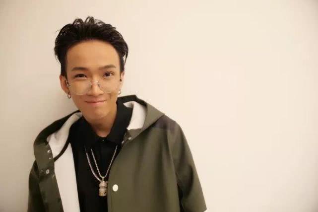 其实 早在17年Tizzy T就不是你的男孩了 - 知乎