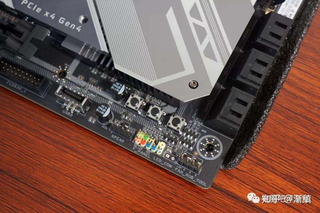 【八测】做得还可以嘛！七彩虹CVN X570 GAMING PRO V14上手 - 知乎