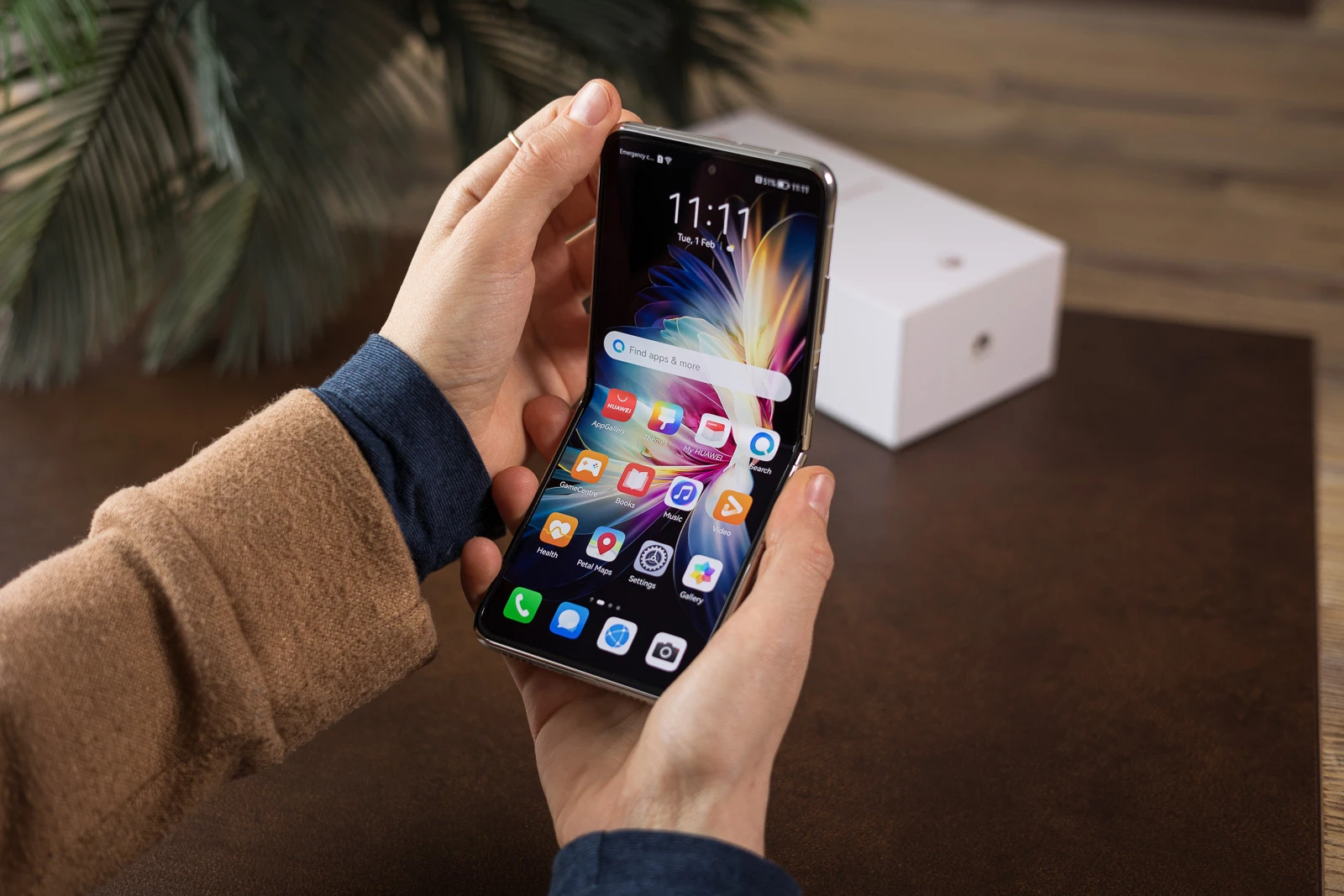 vivo和三星要慌了，华为P60 Pocket折叠屏即将王者归来 - 知乎