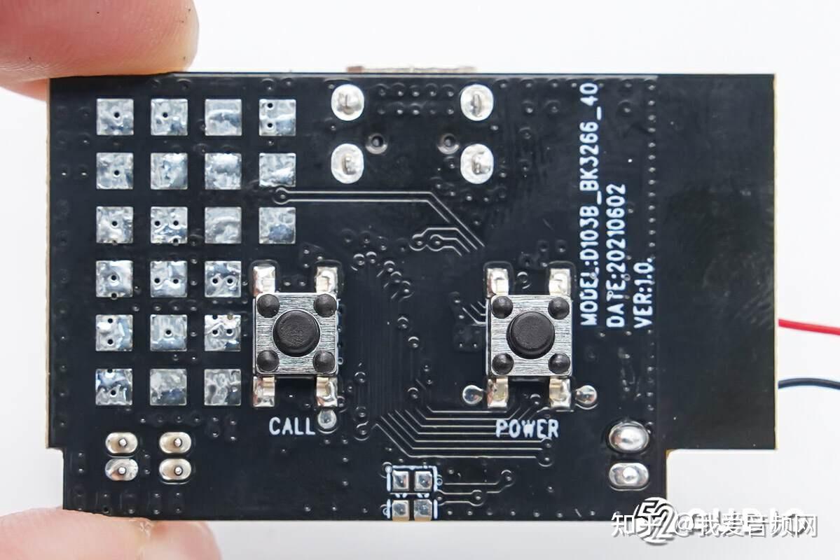 小度智能音箱随身版拆解，一键唤醒，语音便捷操控 - 知乎