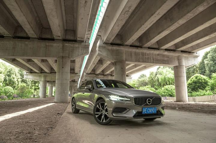 BBA之外还有这么一款能闭眼买的豪车！ - 知乎